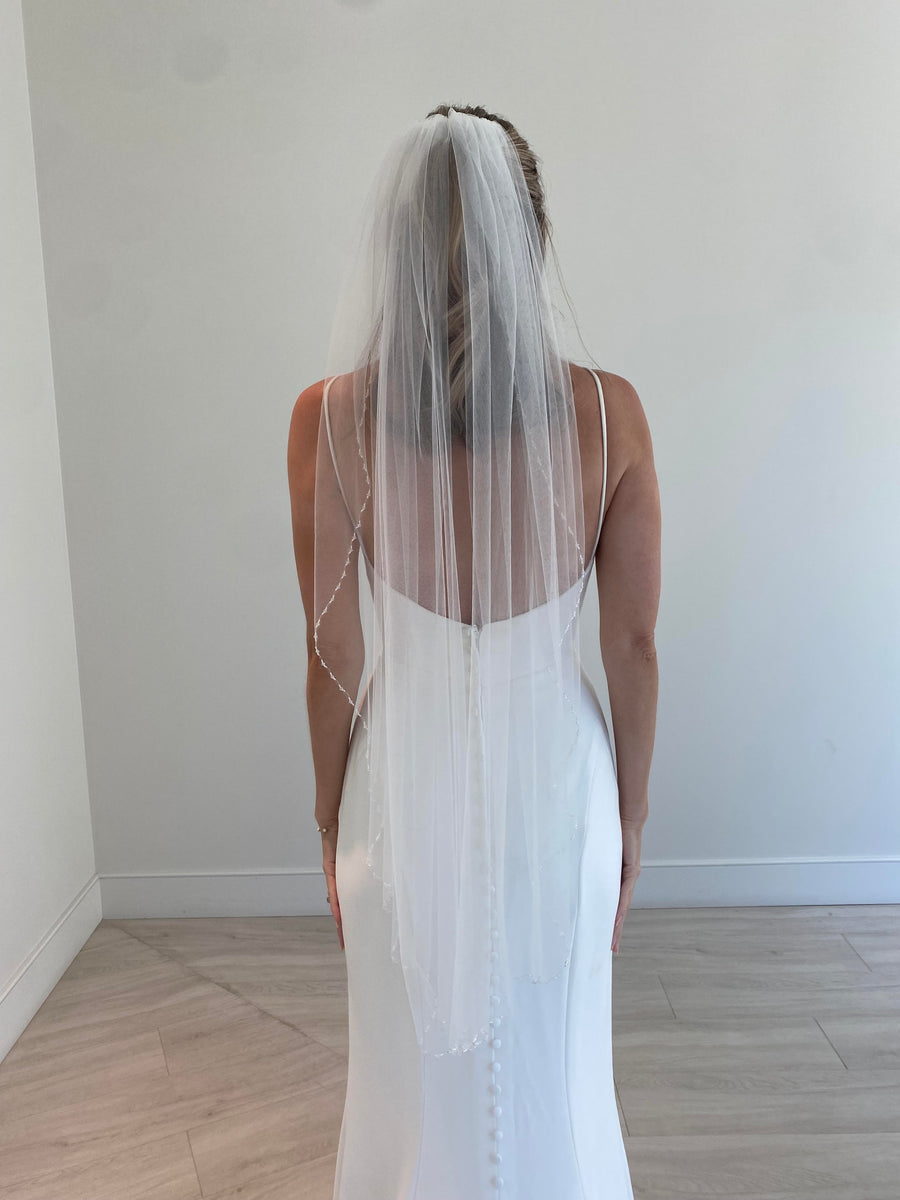 Arthur Harris - Dainty Sparkle Trim Veil – Chester & Felicity